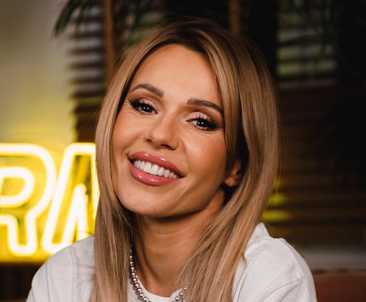 Doda Rabczewska: Kim jest ta znana wokalistka, jej życie rodzinne i ...